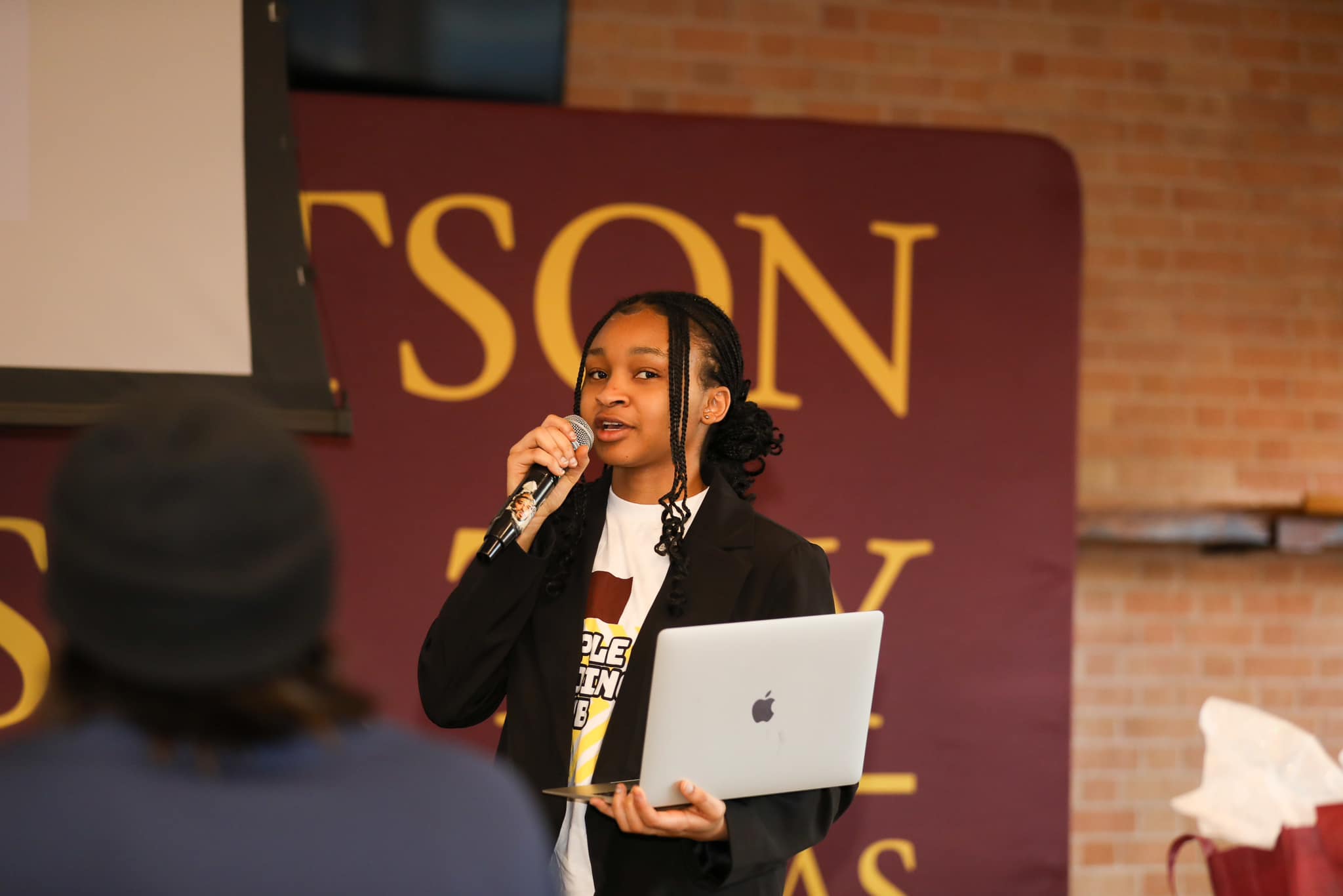 Apple Programs – Huston-Tillotson University